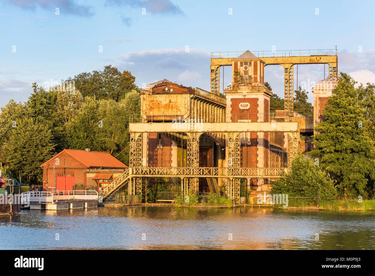 France,Pas-de-Calais,Arques,the Fontinettes lift is an old boat lift ...