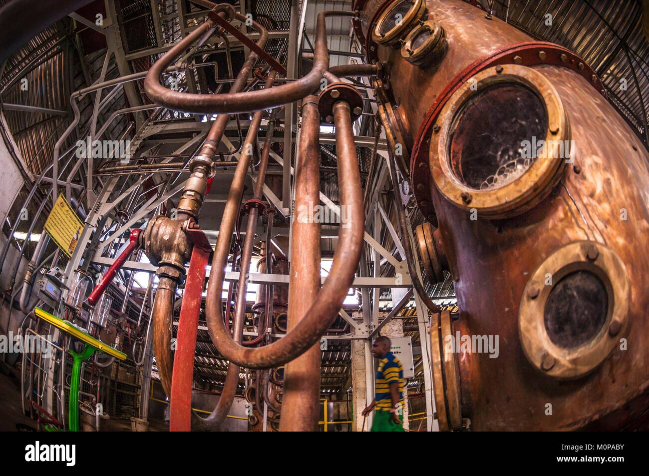 Distillation column rum hi-res stock photography and images - Alamy