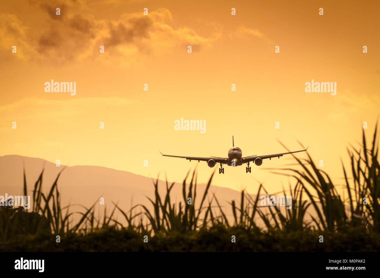 Guadeloupe le raizet airport hi-res stock photography and images - Alamy