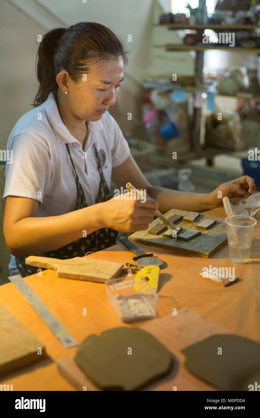 Philippines pottery hi-res stock photography and images - Alamy