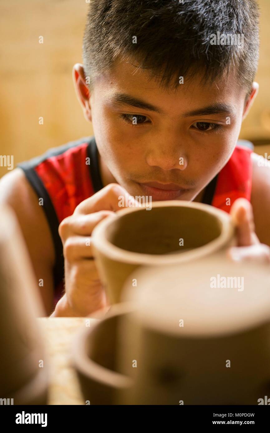 Philippines,Luzon,Albay Province,Tiwi,ceramic fabric Stock Photo - Alamy