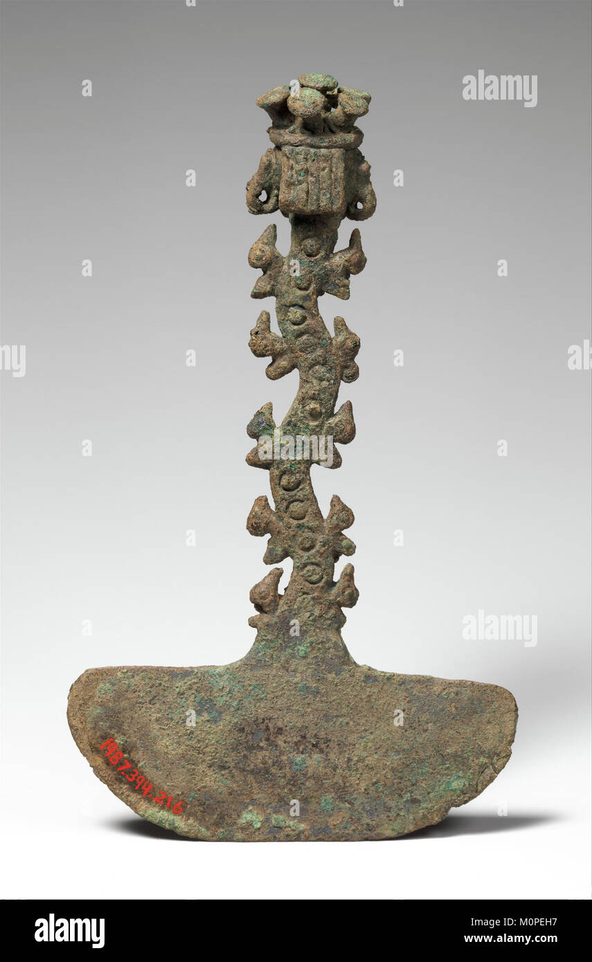 The ceremonial knife (Tumi) is a symbolic object used in ancient South ...