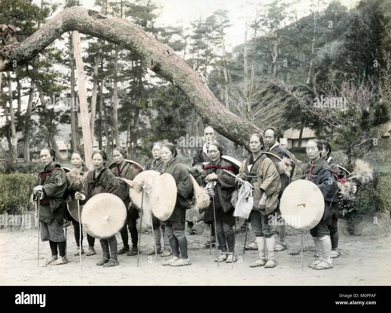 c. 1880s Japan - farm labourers Stock Photo - Alamy