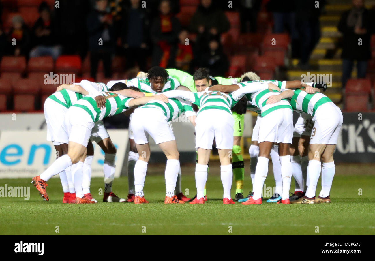 The celtic team huddle hi-res stock photography and images - Alamy