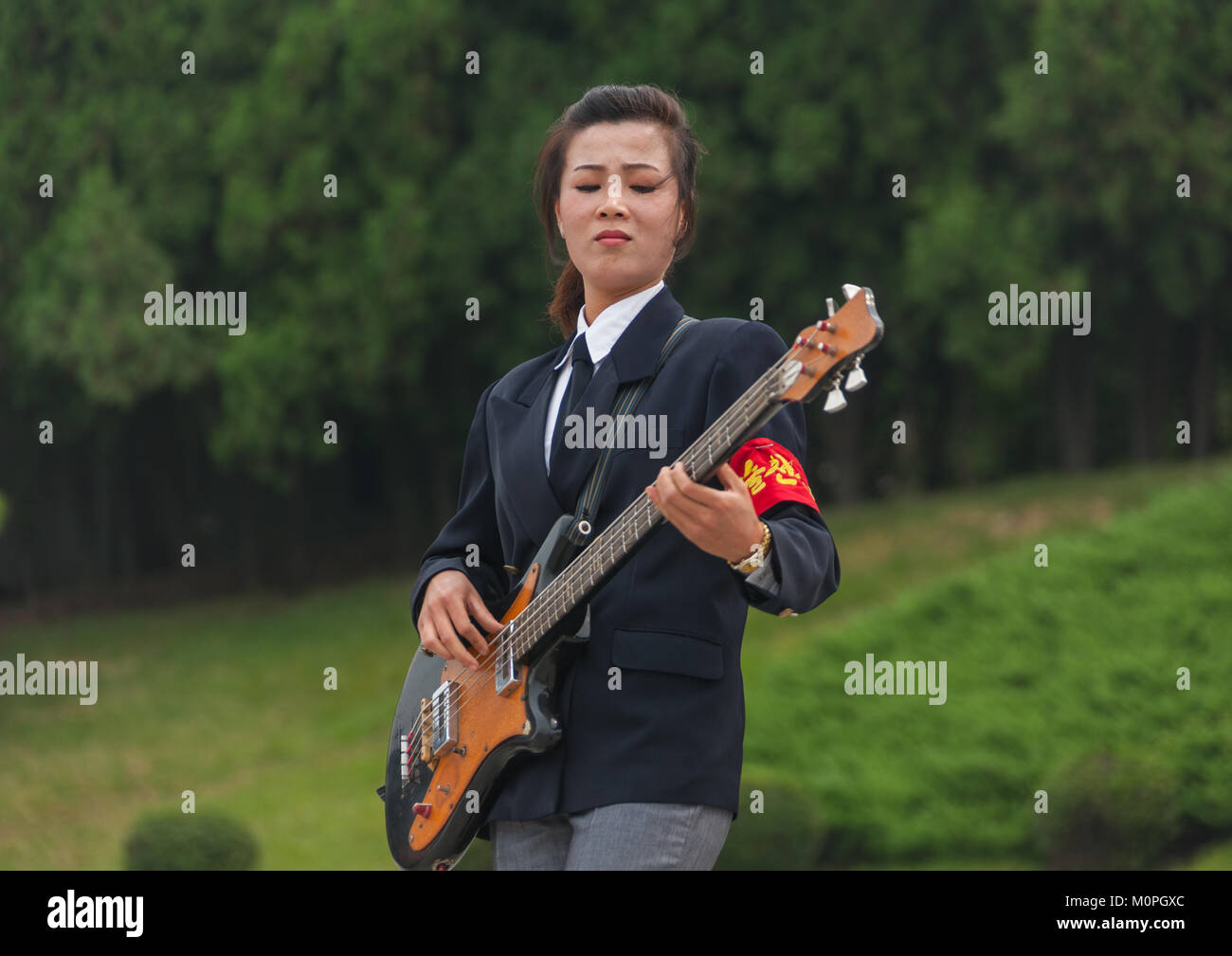 Asia north korea woman musician hi-res stock photography and images - Alamy