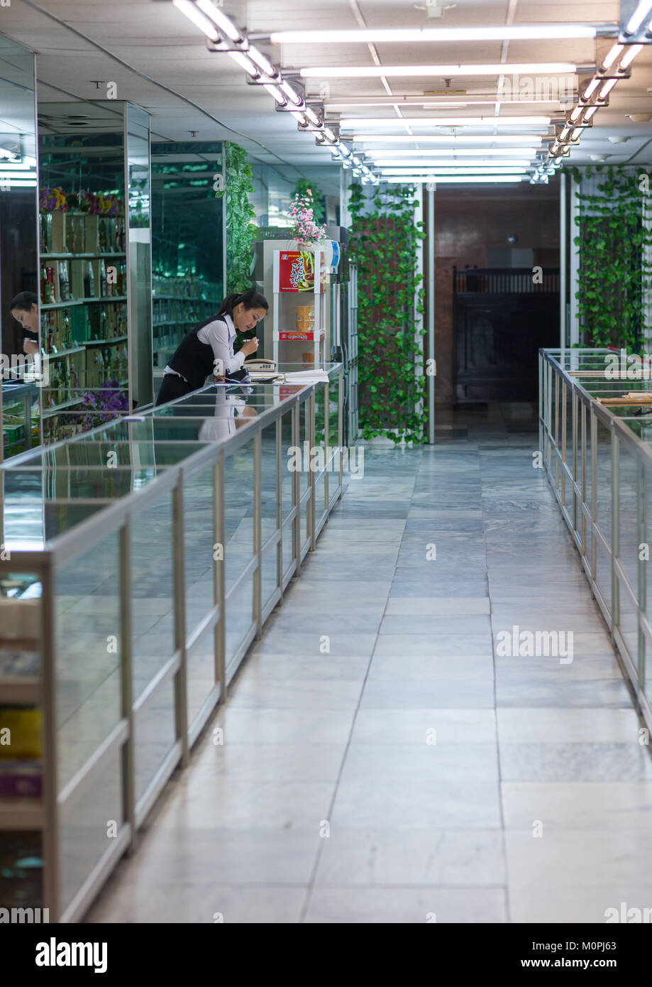 Empty shop in Yanggakdo international hotel, Pyongan Province ...