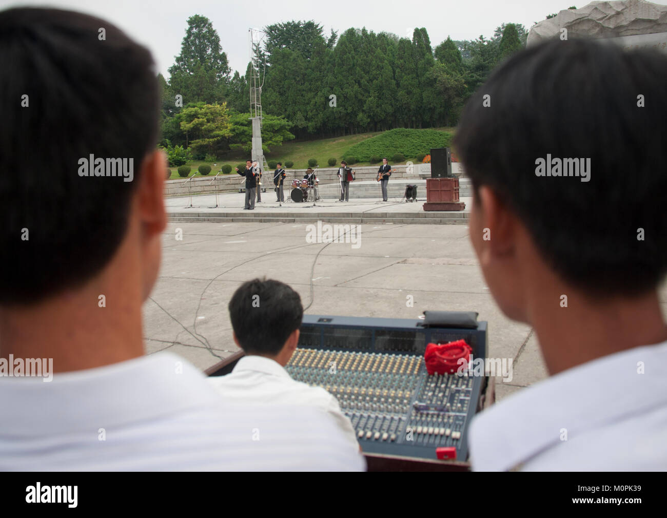 Korean men playing music hi-res stock photography and images - Alamy