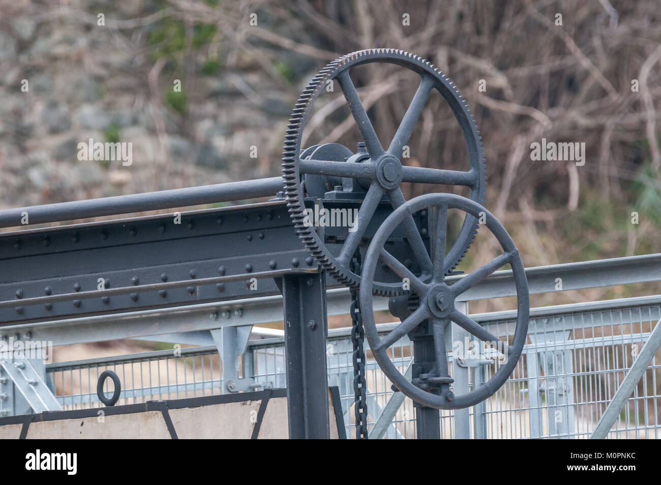 Lock gate mechanism hi-res stock photography and images - Alamy