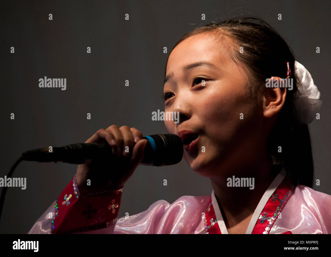 Korean girl singing hi-res stock photography and images - Alamy