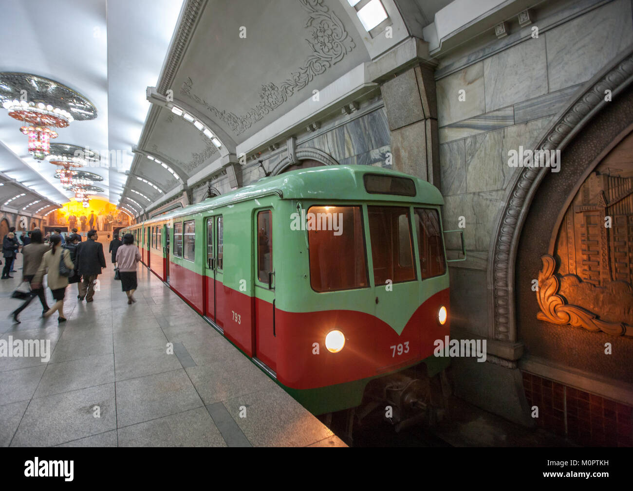 North Korean people in Yonggwang station, Pyongan Province, Pyongyang ...