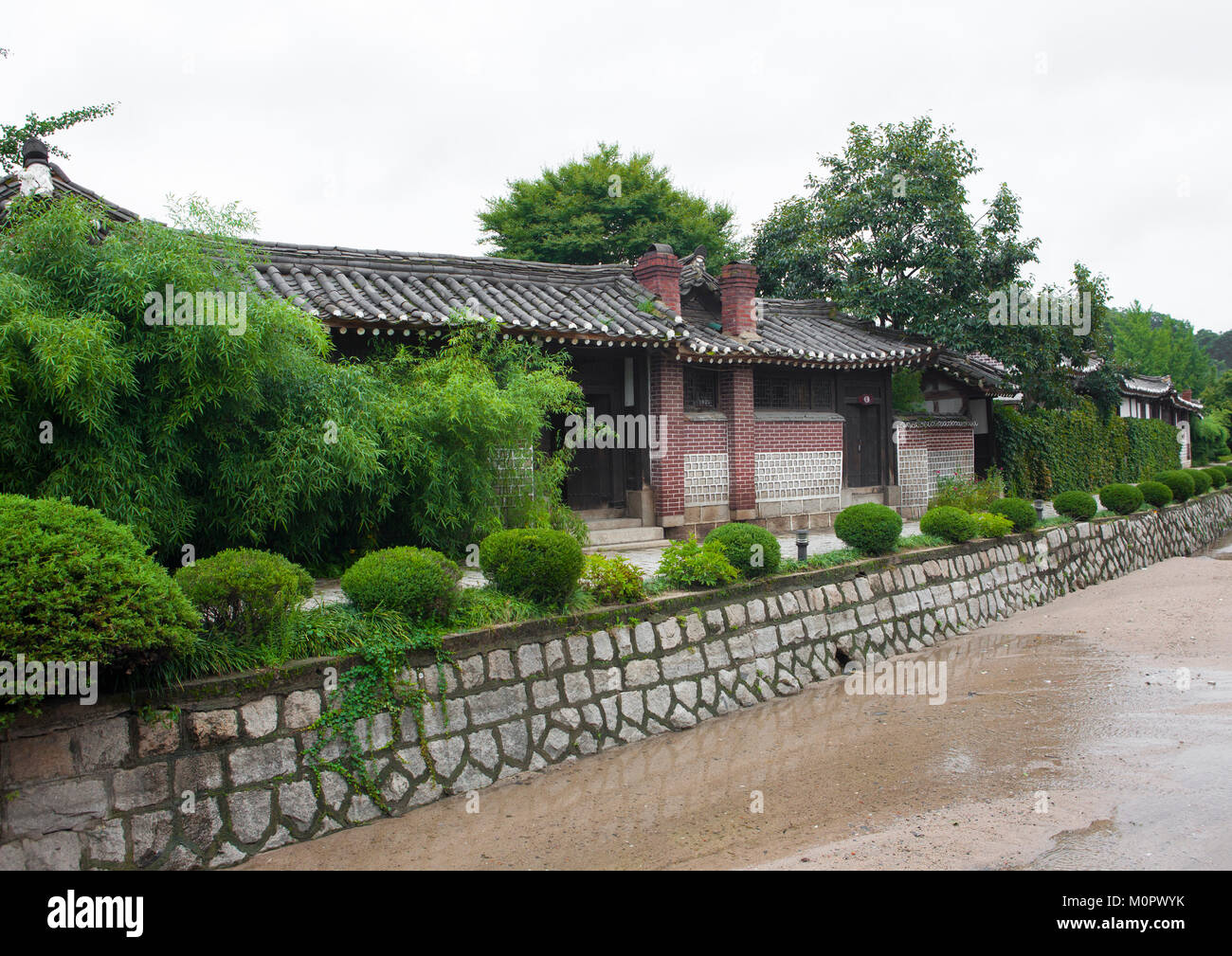 Old traditional Korean houses in kaesong folk hotel, North Hwanghae ...