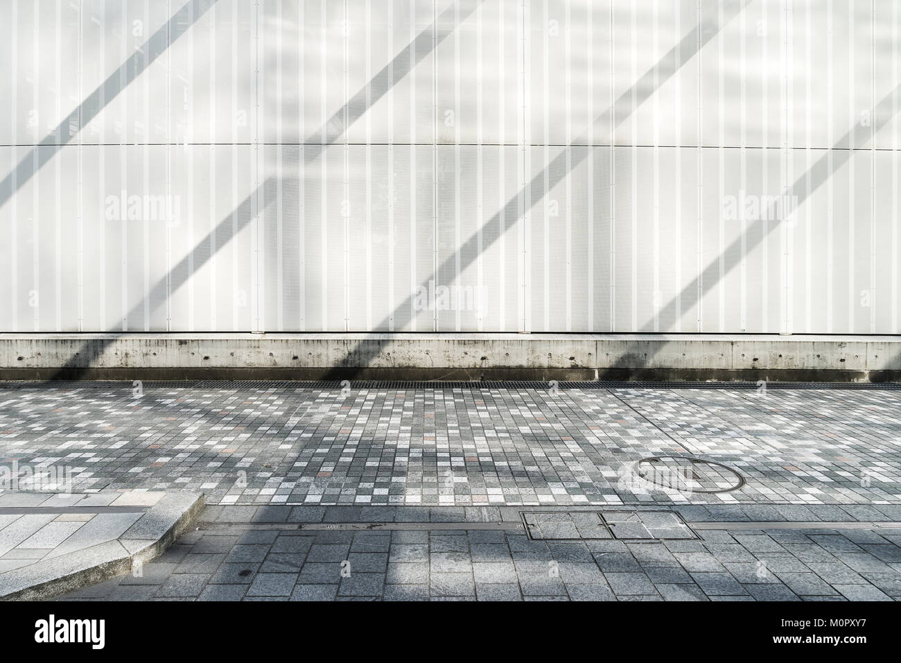 Empty sidewalk hi-res stock photography and images - Alamy
