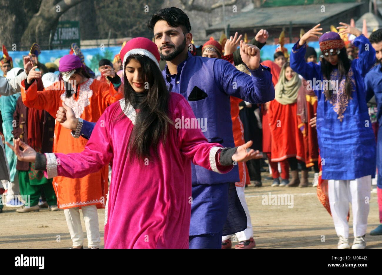 Kashmiri dance hi-res stock photography and images - Alamy