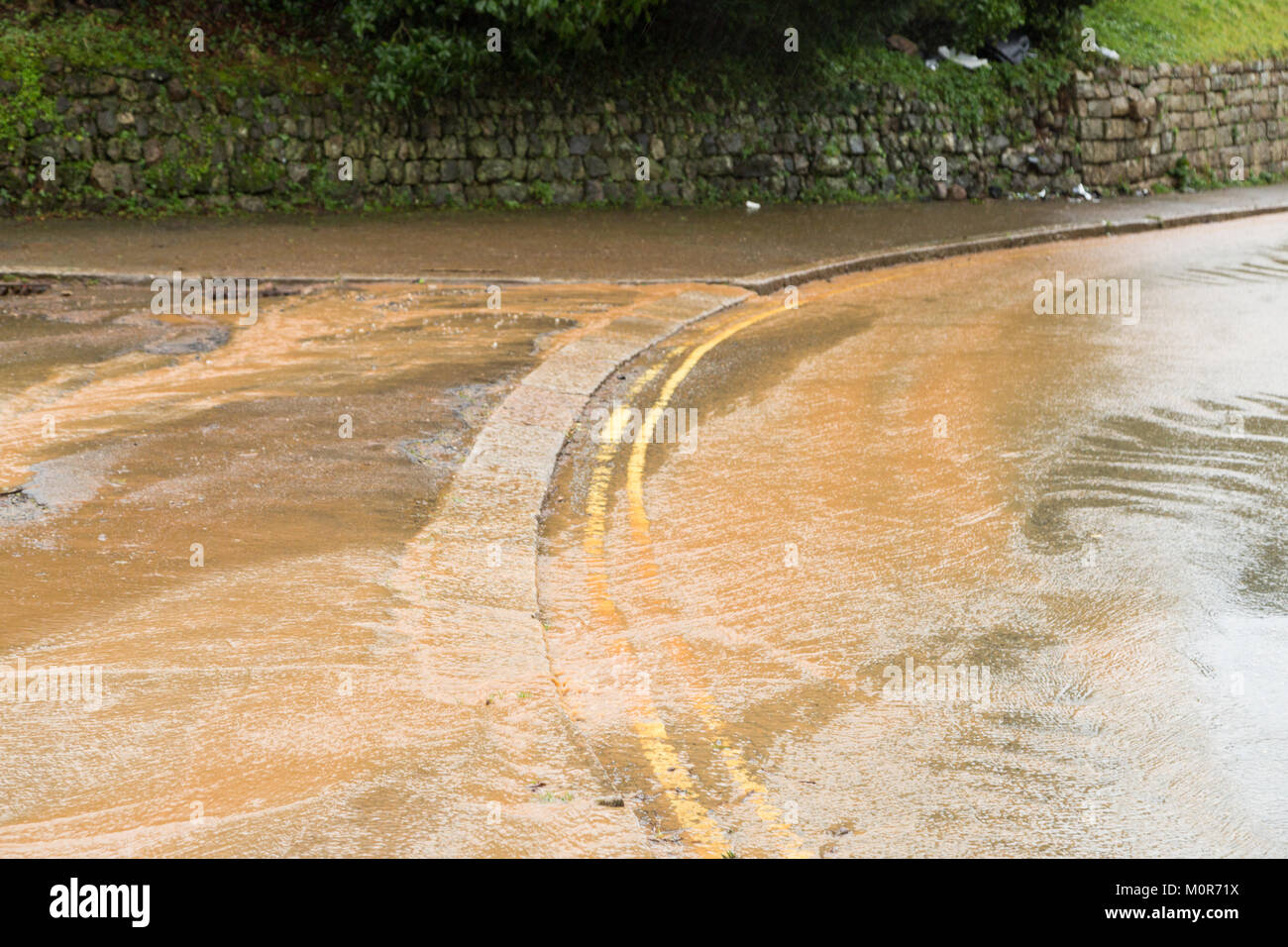 Warning more heavy rain hi-res stock photography and images - Alamy