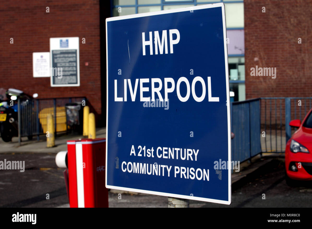 Hmp liverpool hm prison liverpool hi-res stock photography and images ...