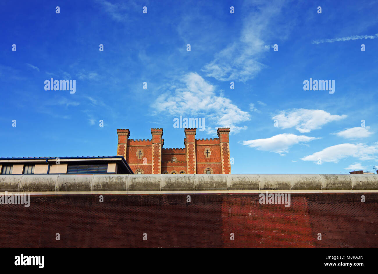 Hmp liverpool hm prison liverpool hi-res stock photography and images ...