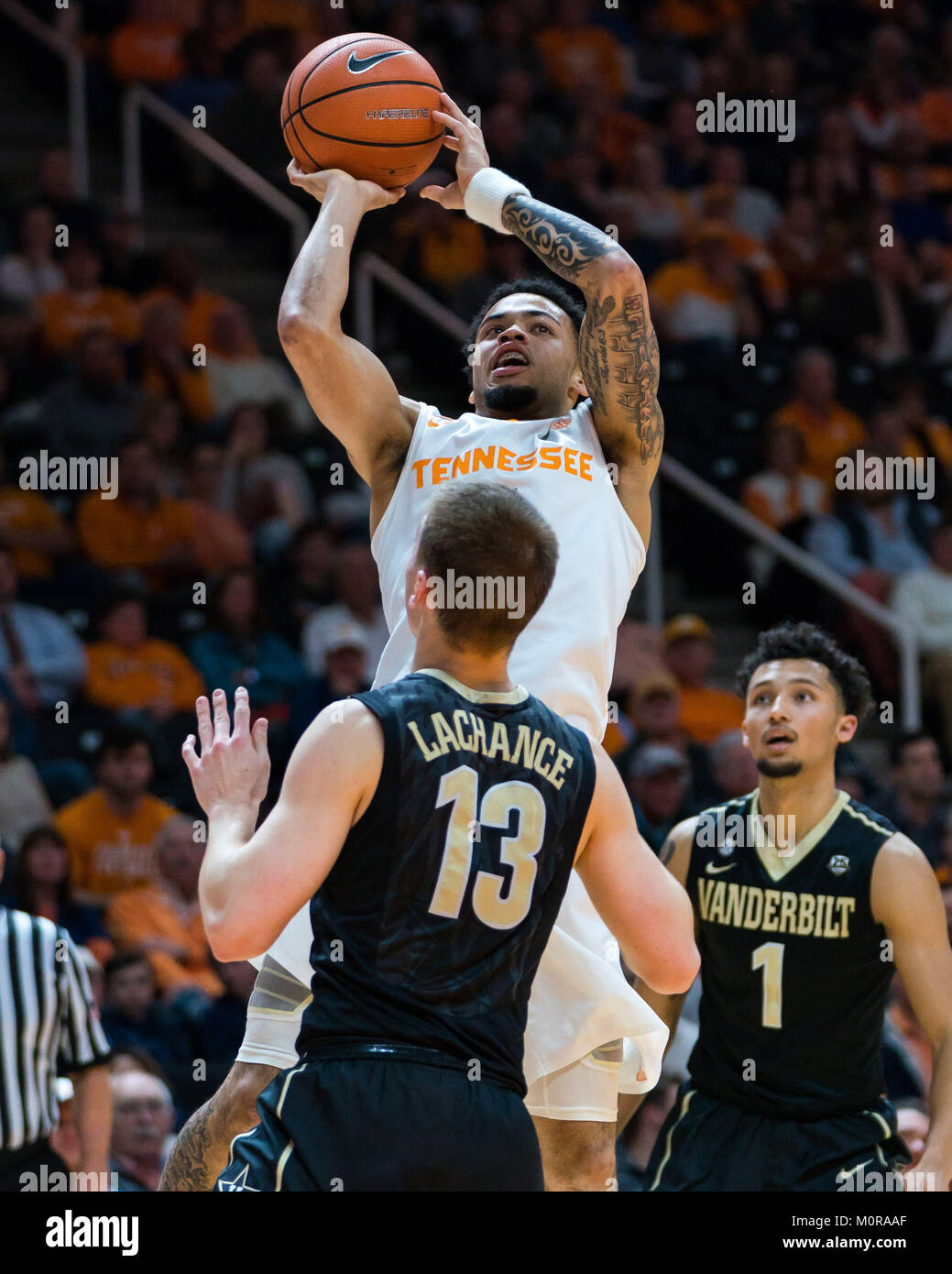 January 23, 2018: Lamonte Turner #1 of the Tennessee Volunteers shoots ...