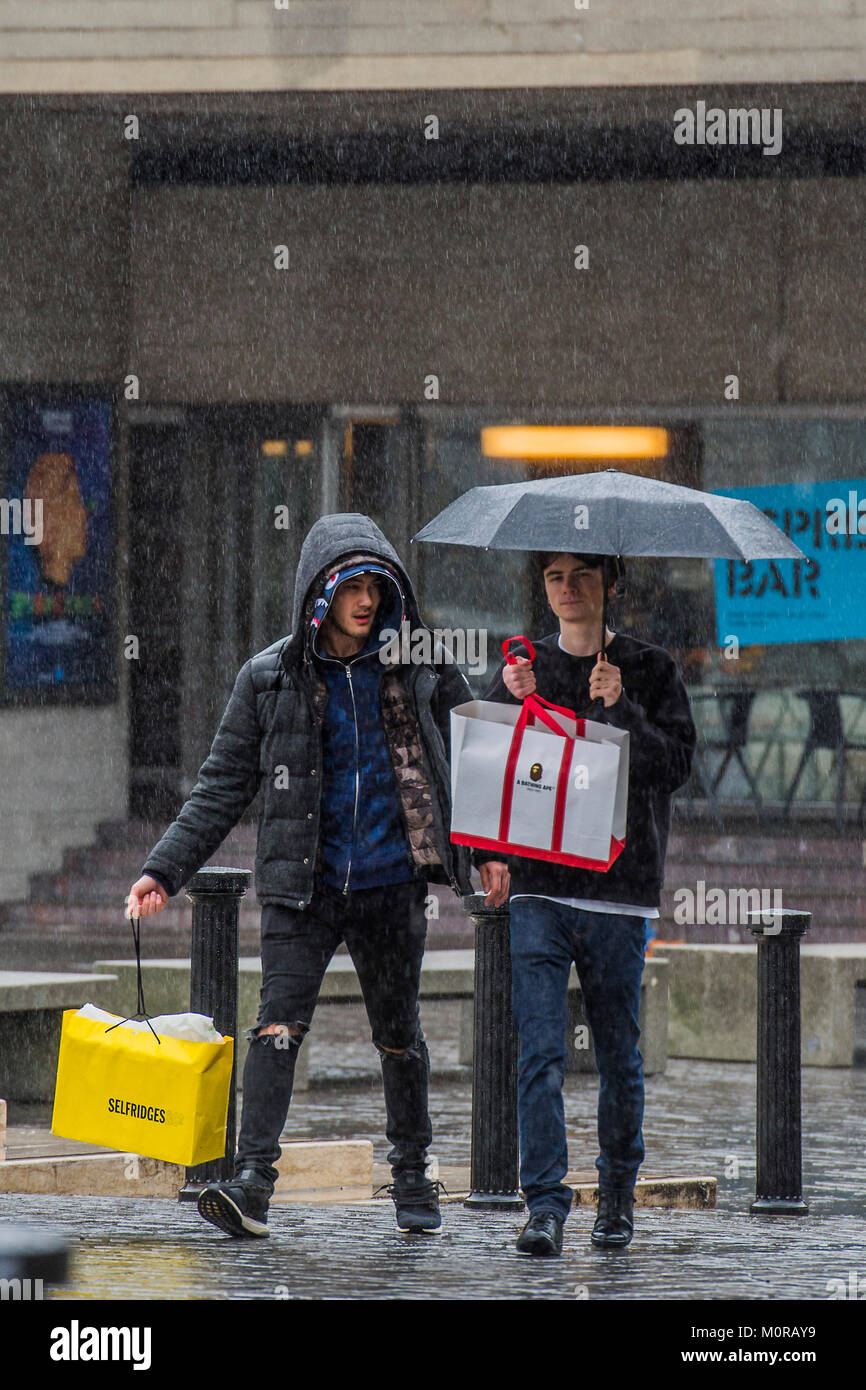 Southbank, London. 24th Jan, 2018. Wet wintry weather makes life ...