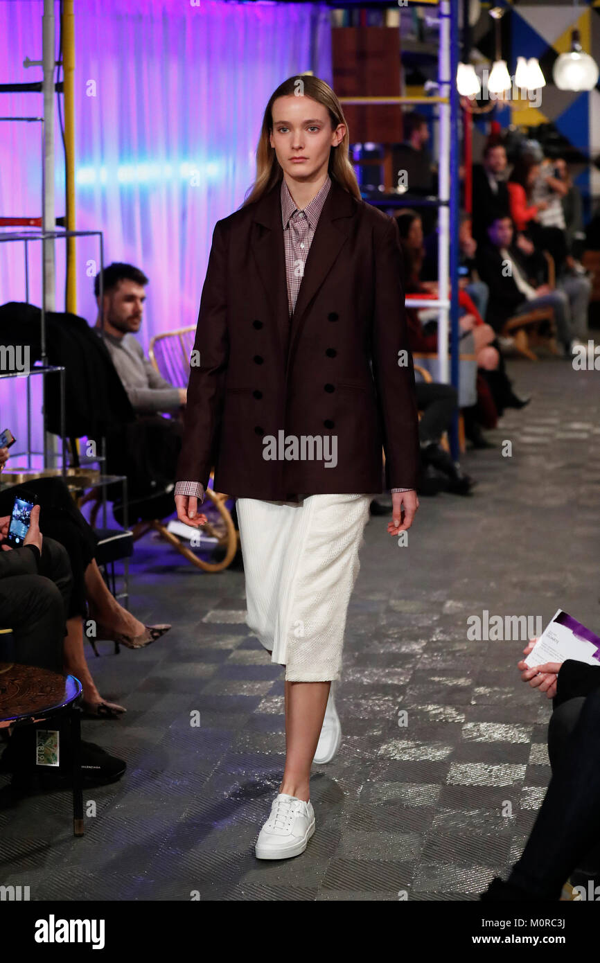 Madrid, Spain. 24th Jan, 2018. Models at collection runway a creation ...