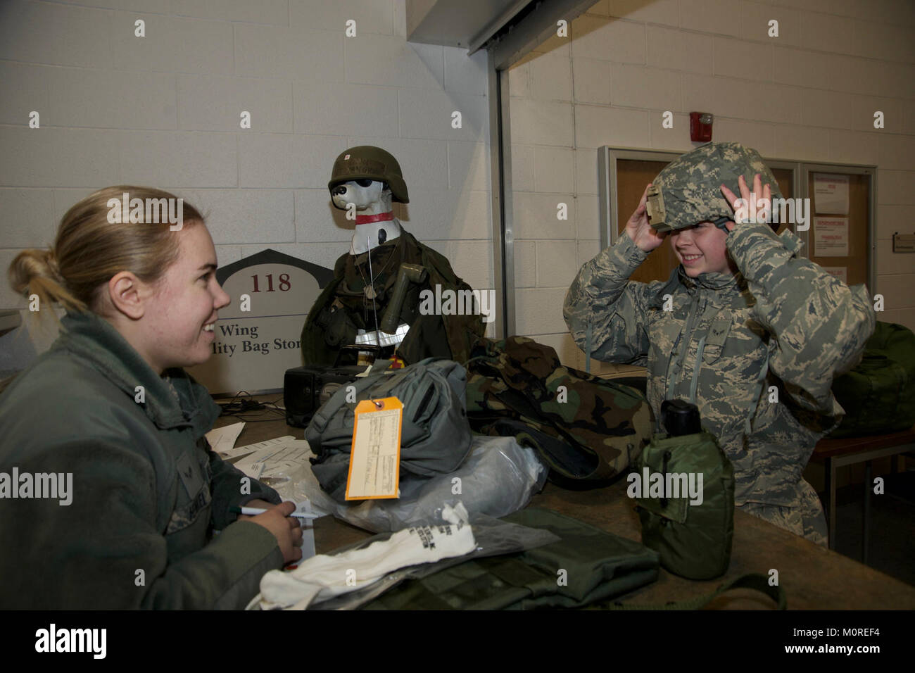 191st maintenance squadron hi-res stock photography and images - Alamy