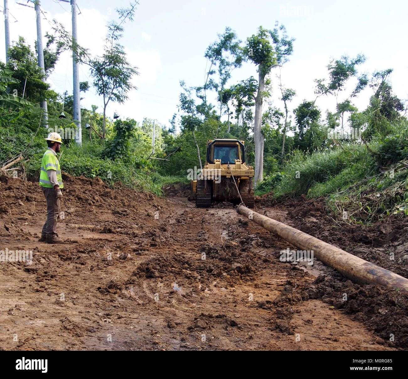 Emergency relief crews working with Army Corps of Engineers, Task Force ...