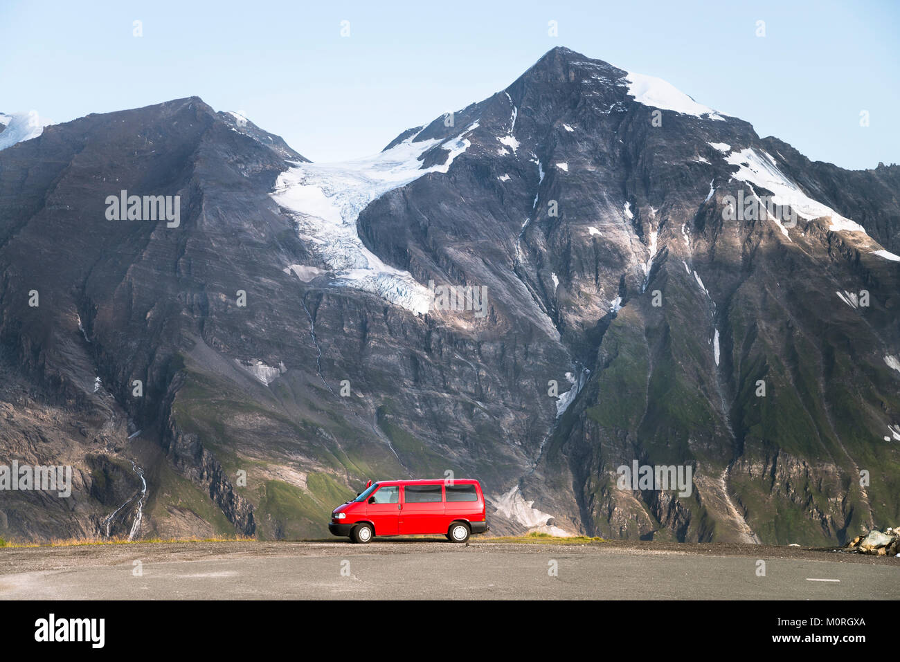 Vw bus parked at grossglockner high alpine road hi-res stock ...