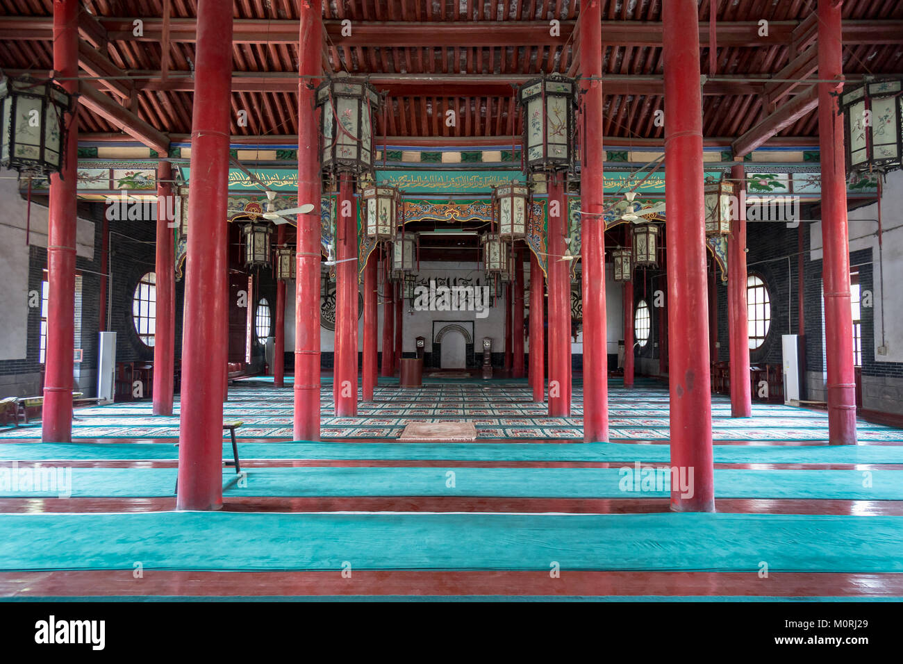 April 2015 - Jinan, China - Qingzhen Si mosque features unique chinese ...