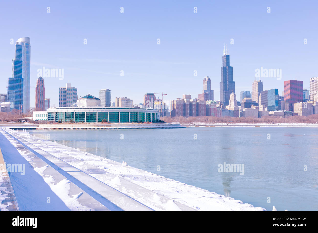 Winter panorama of Chicago downtown by the lake Stock Photo - Alamy