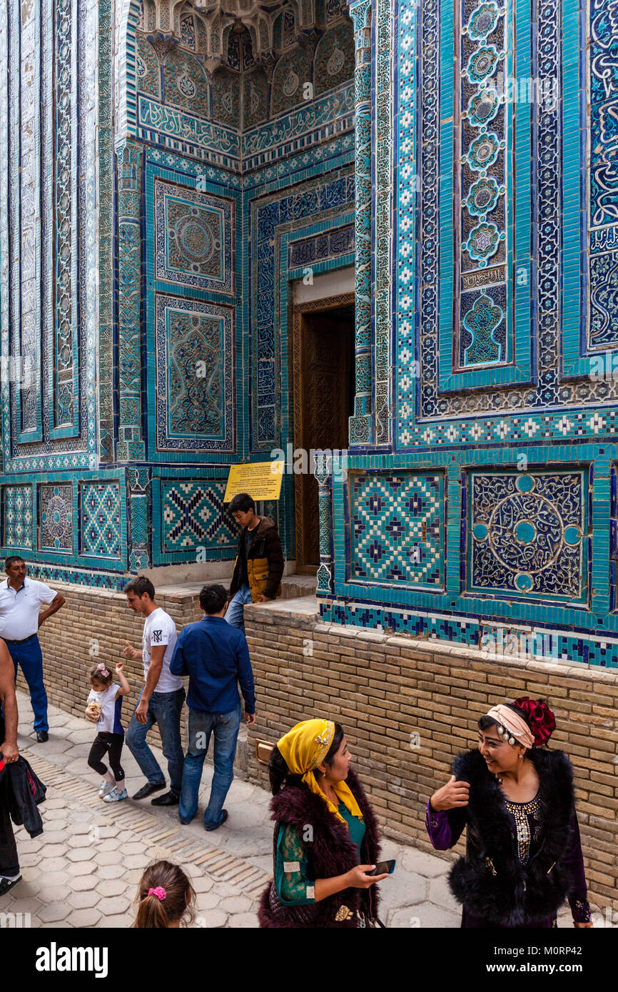 Shodi Mulk Oko Mausoleum, The Shah-i-Zinda Mausoleum Complex, Samarkand ...