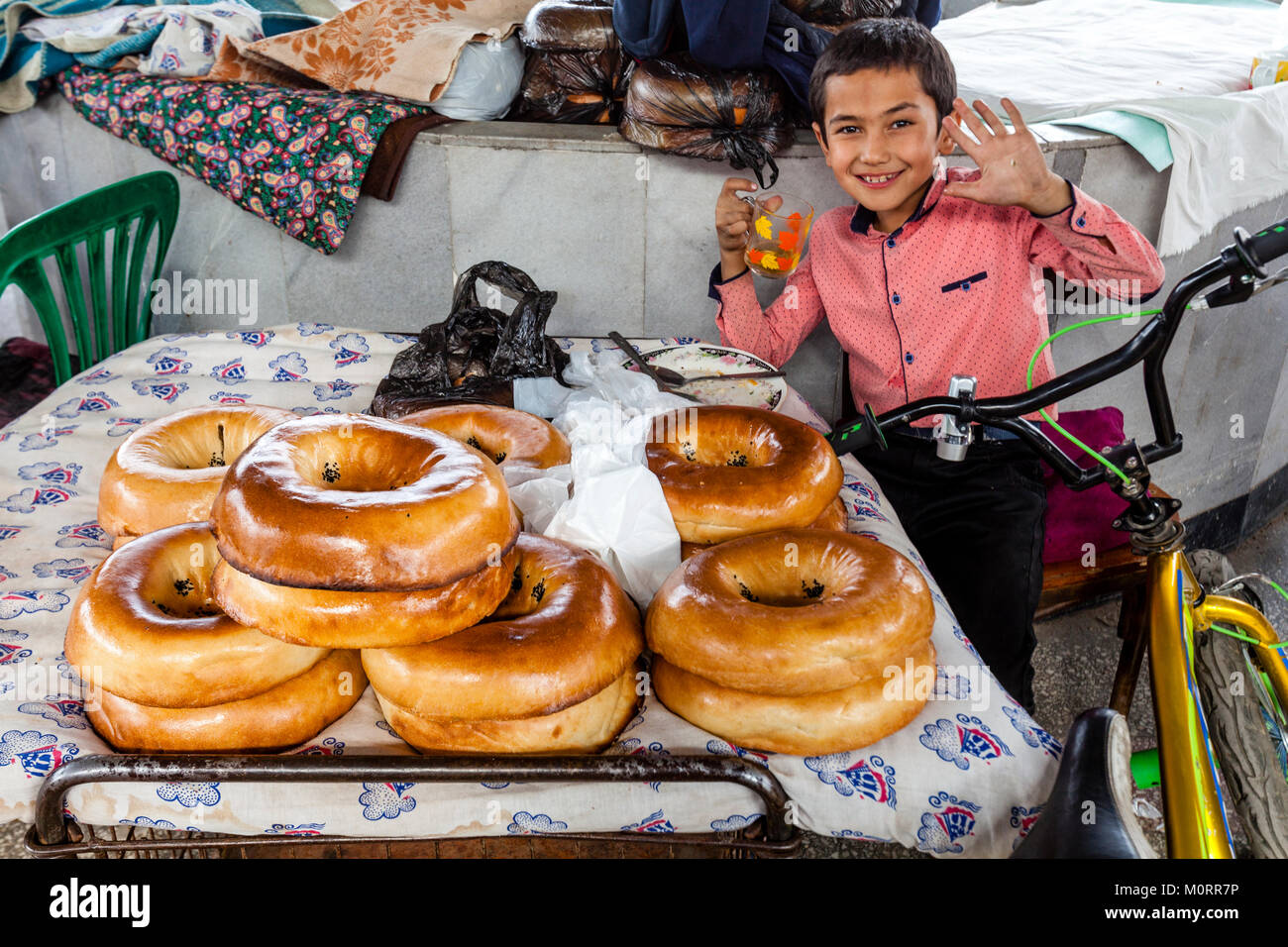 Samarkand bread hi-res stock photography and images - Alamy