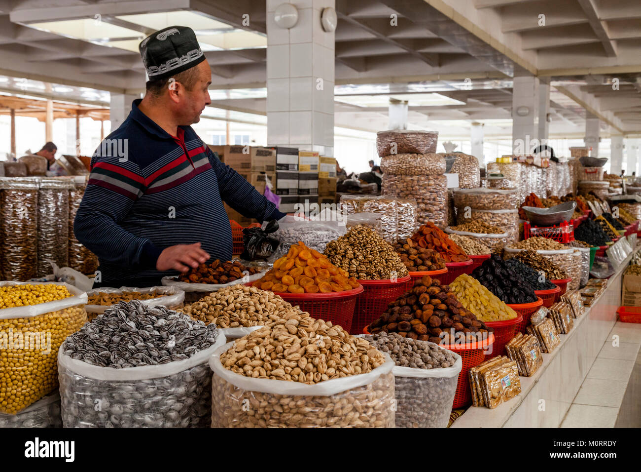 An Uzbek Man Sells Dried Fruit and Nuts At The Main Bazaar, Samarkand ...