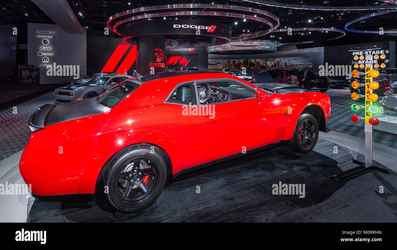 2018 dodge challenger srt hi-res stock photography and images - Alamy