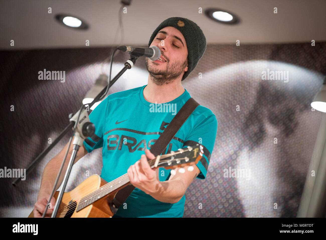 Milano, Italy. 23rd Jan, 2018. The Turin singer-songwriter Alberto ...
