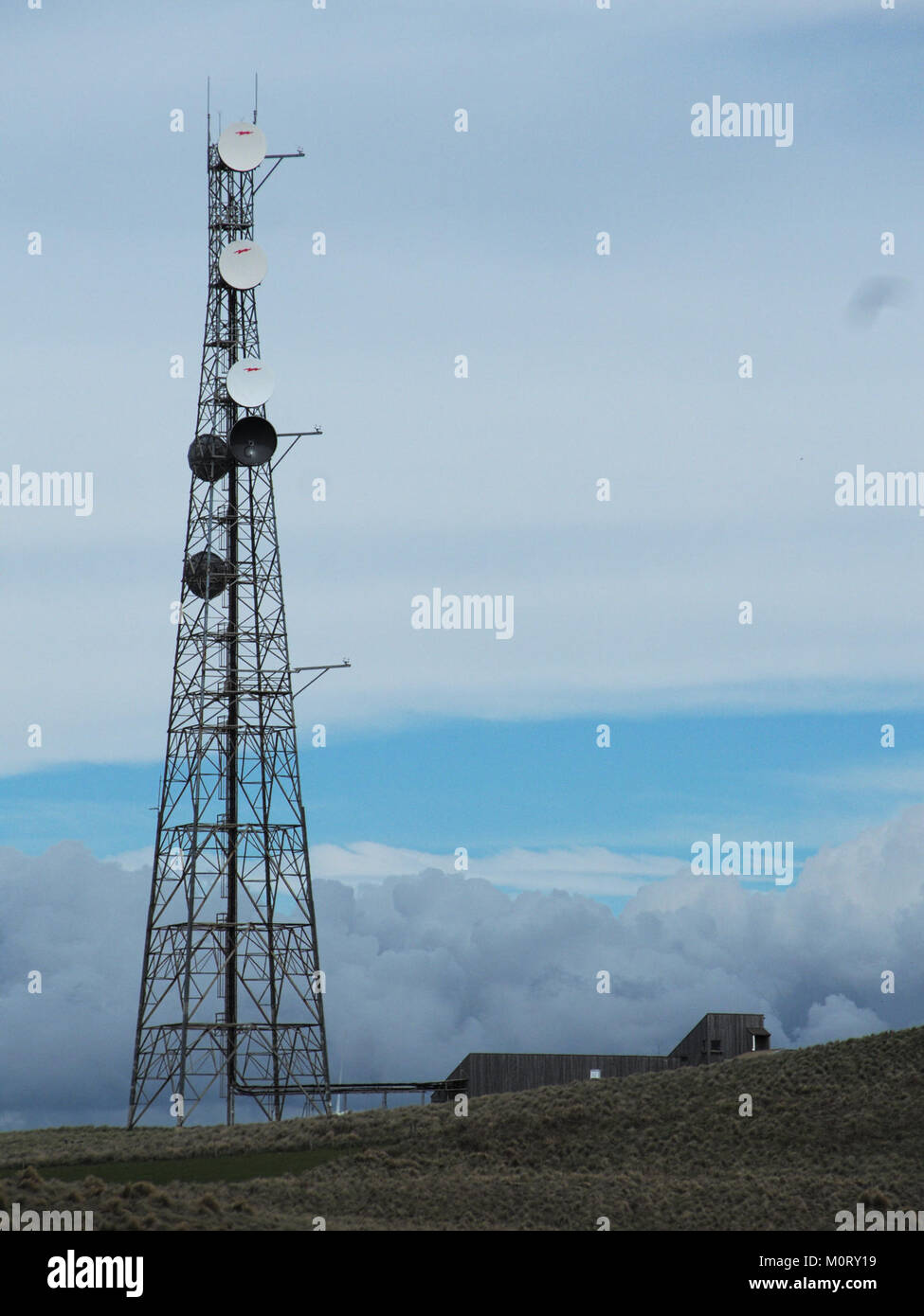 Monitoring station tracking data hi-res stock photography and images ...