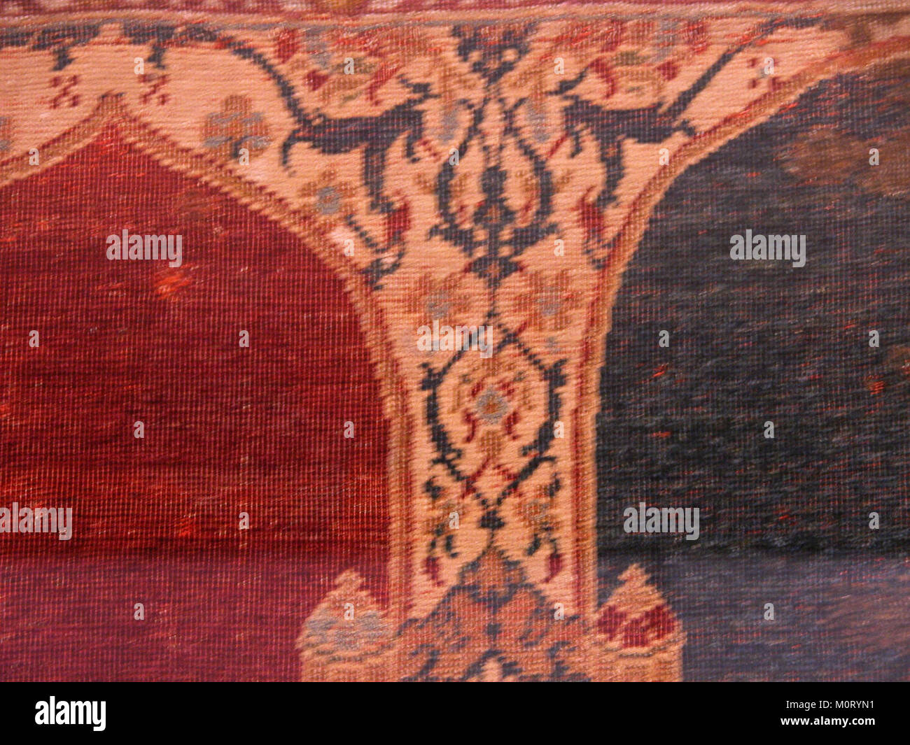 Triple arch design hi-res stock photography and images - Alamy