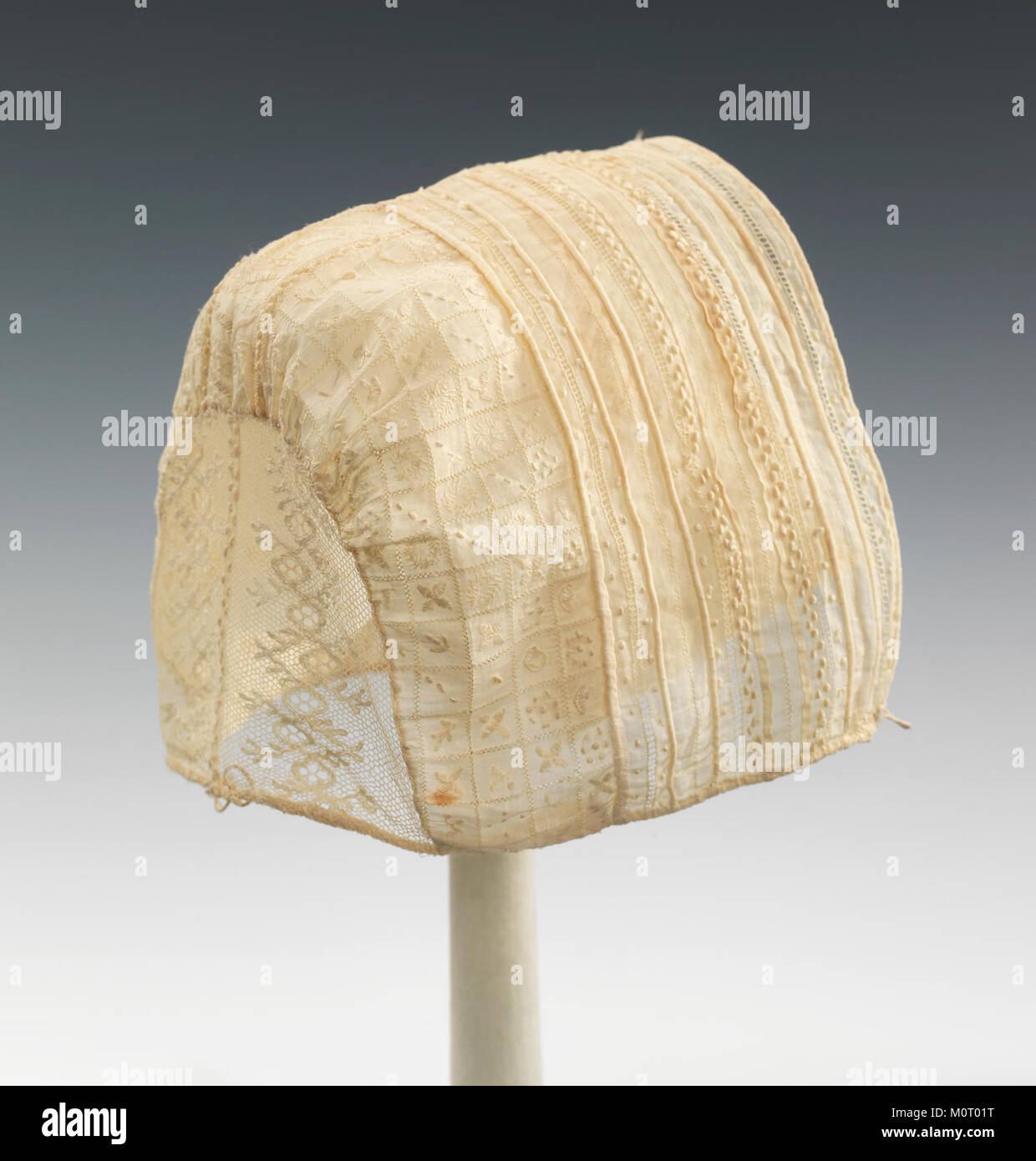The cap, displayed in the Metropolitan Museum of Art, represents ...