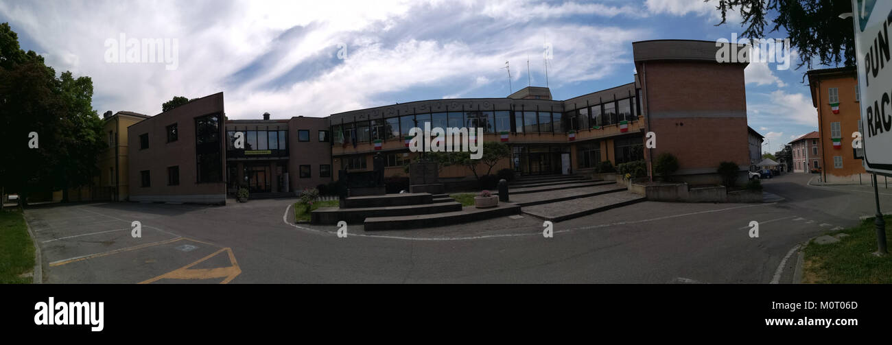 Cavriago hi-res stock photography and images - Alamy