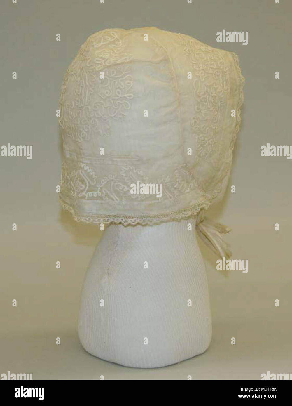 This cap, housed in the collection of the Metropolitan Museum of Art ...
