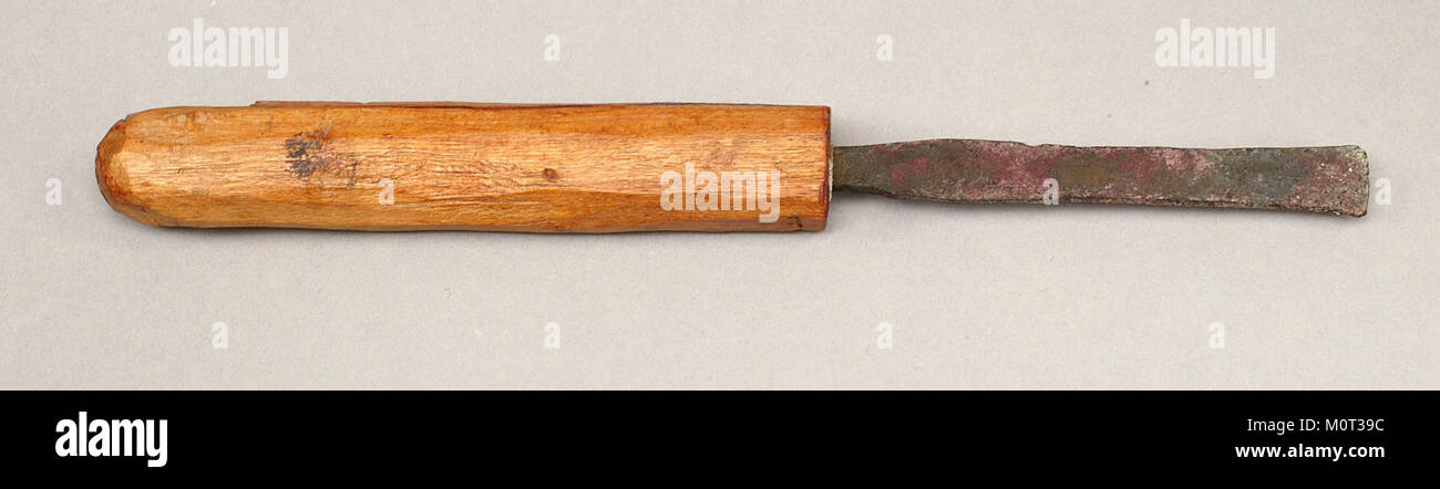 Egypt ancient chisel hi-res stock photography and images - Alamy