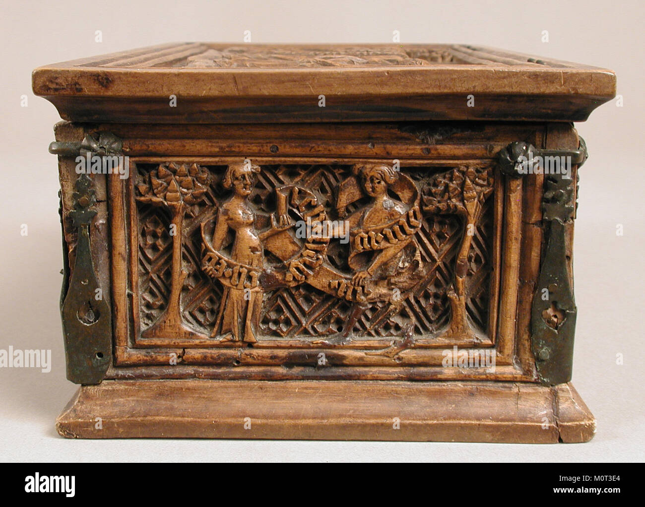This casket, housed in the Metropolitan Museum of Art, is a fine ...