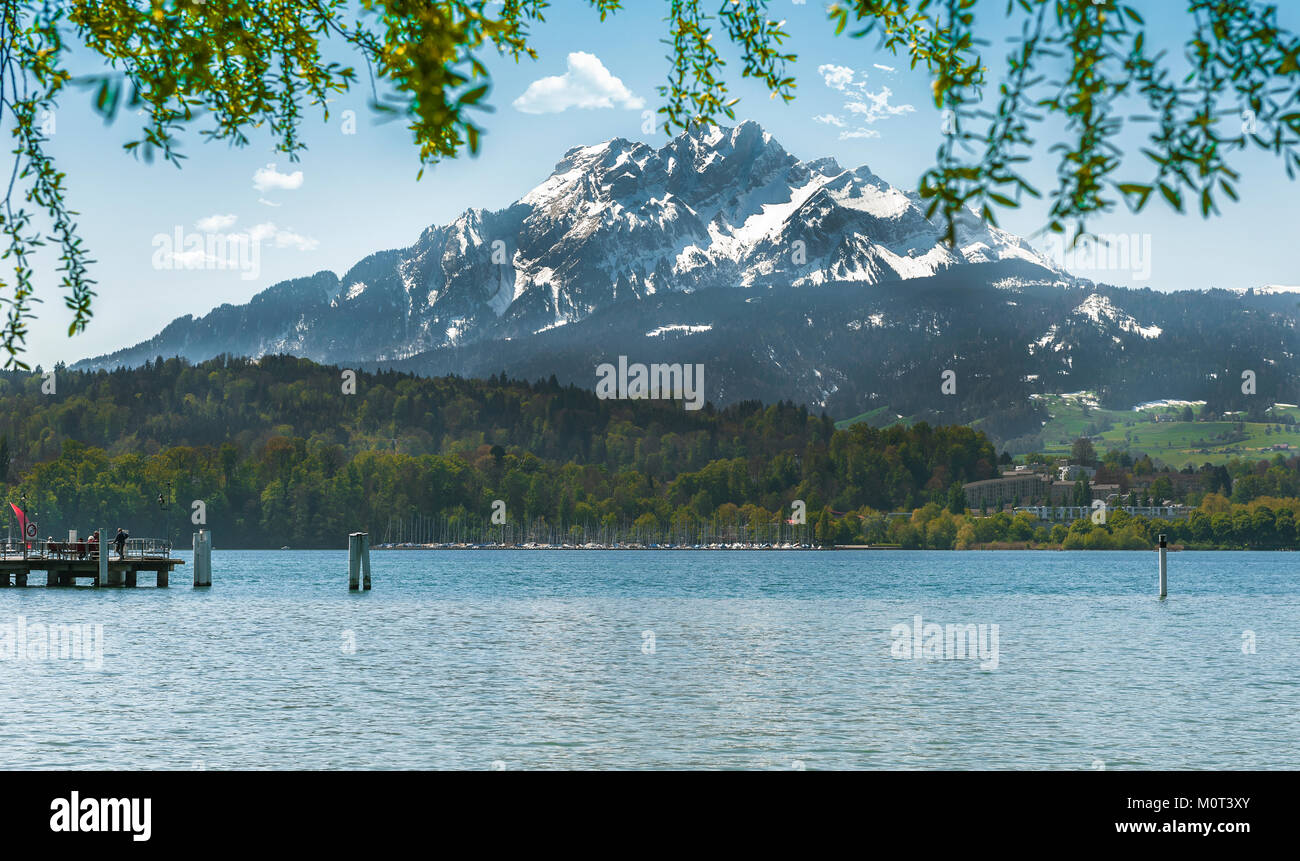 Lucerne lake hi-res stock photography and images - Alamy