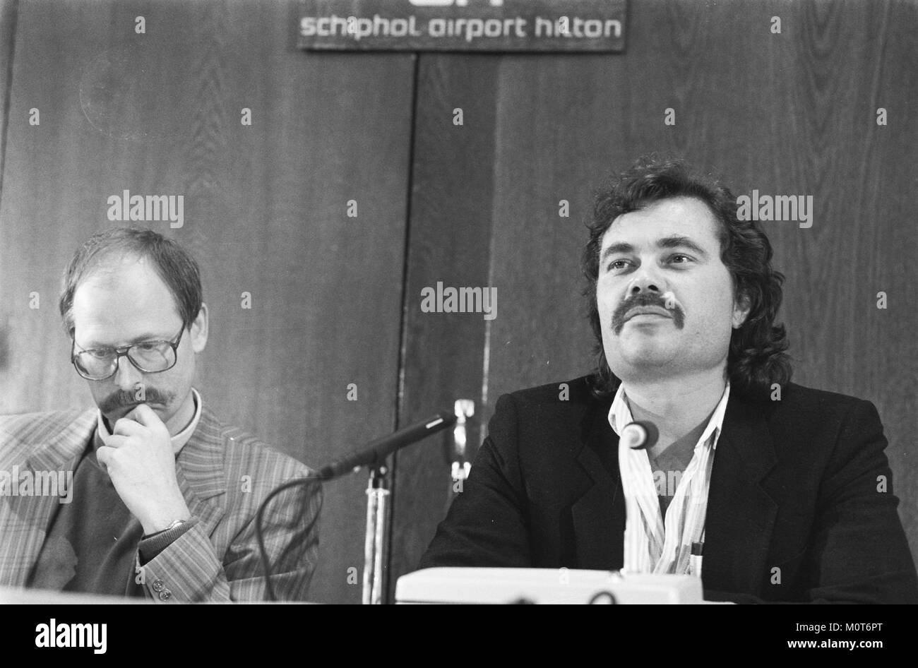 This image shows Cees Elenbaas (right) and Leo Schenk during a press ...