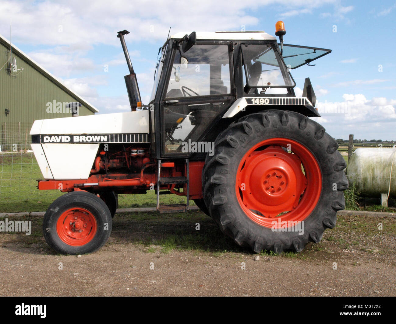 The Case David Brown p2 is a vintage agricultural tractor model, known ...