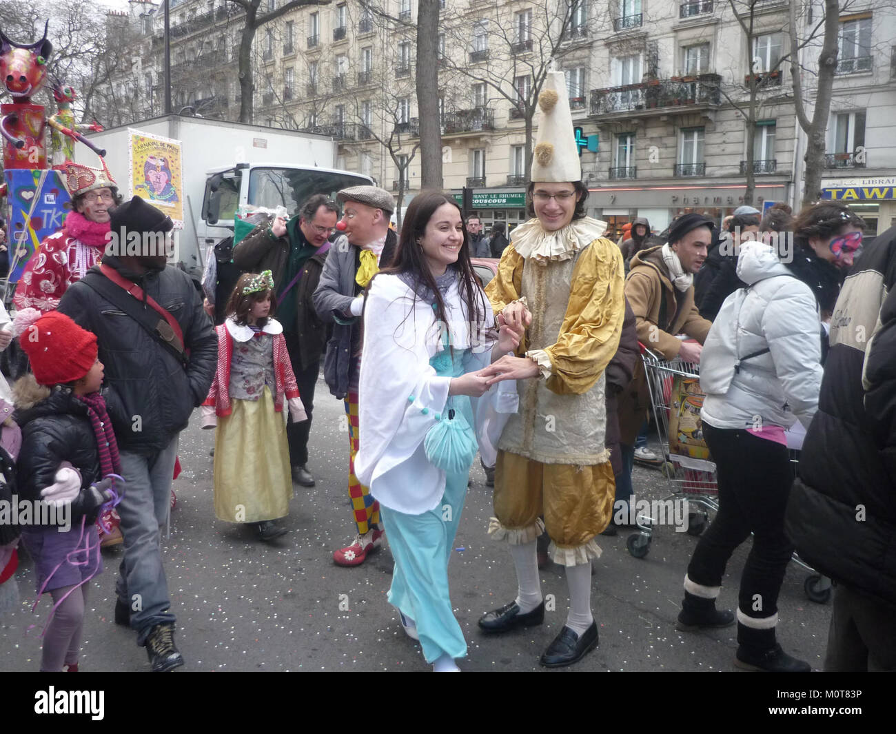 Paris festivities hi-res stock photography and images - Alamy