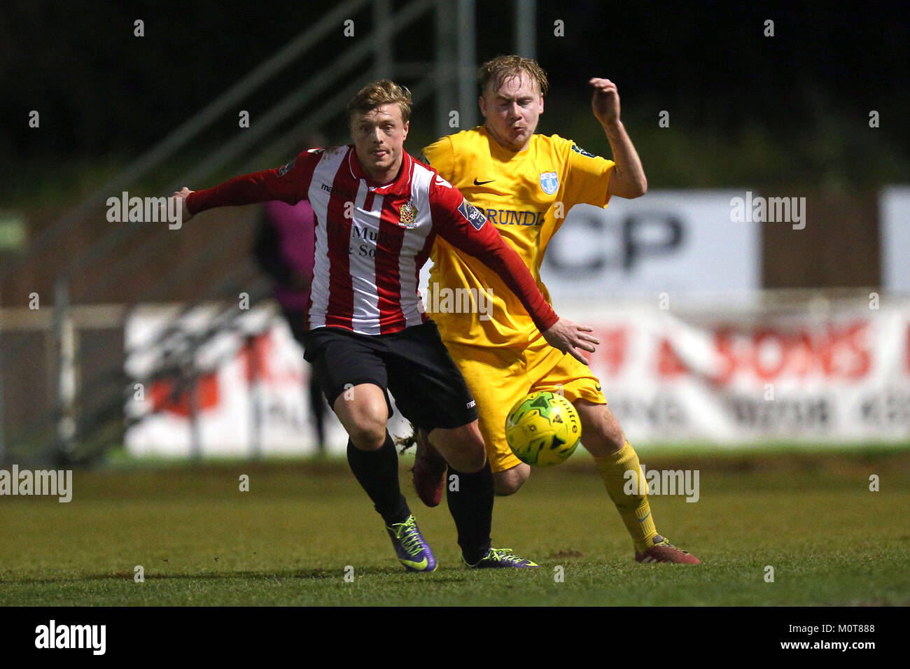 George Purcell of Hornchurch and Teddy Nesbitt of Barking during AFC ...