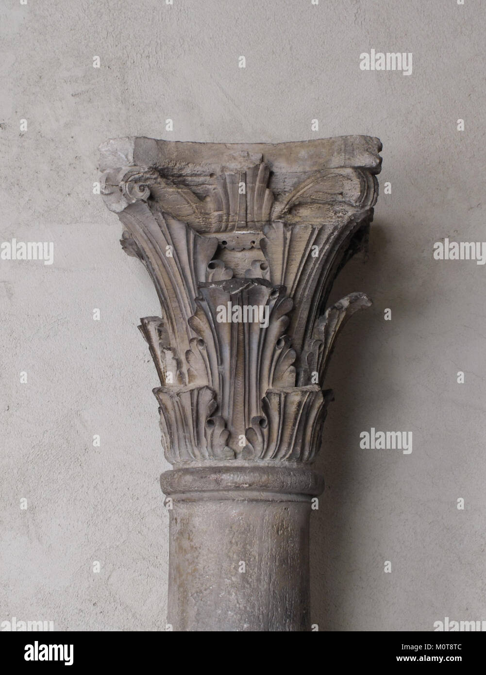 Base shaft capital design hi-res stock photography and images - Alamy