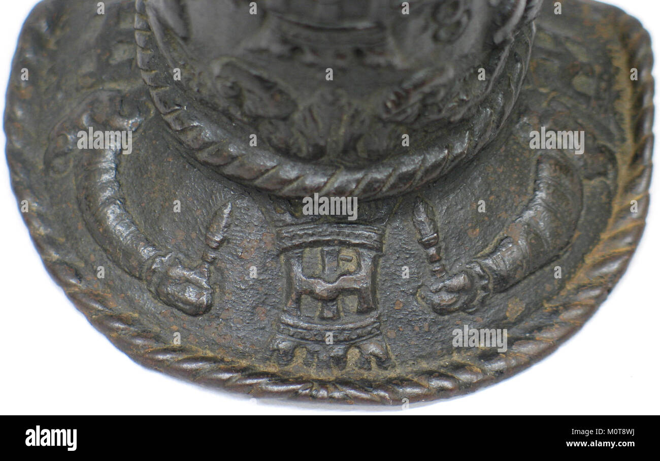 The cartridge box MET sfsb2010.201(080410)base is a historical artifact ...