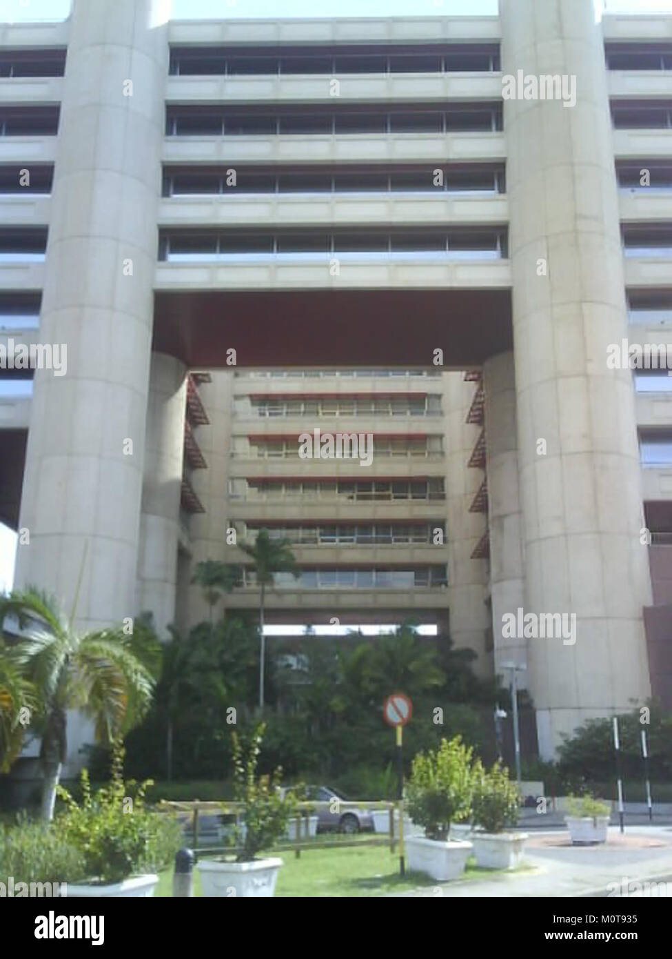 Central Bank Barbados High Resolution Stock Photography and Images - Alamy