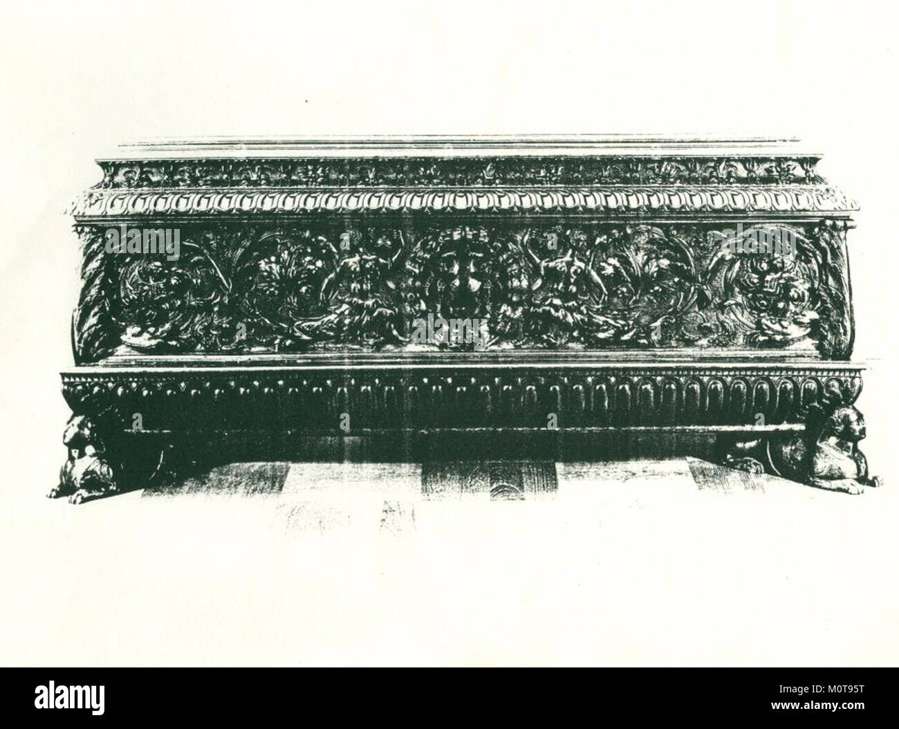 Cassone chest hi-res stock photography and images - Alamy