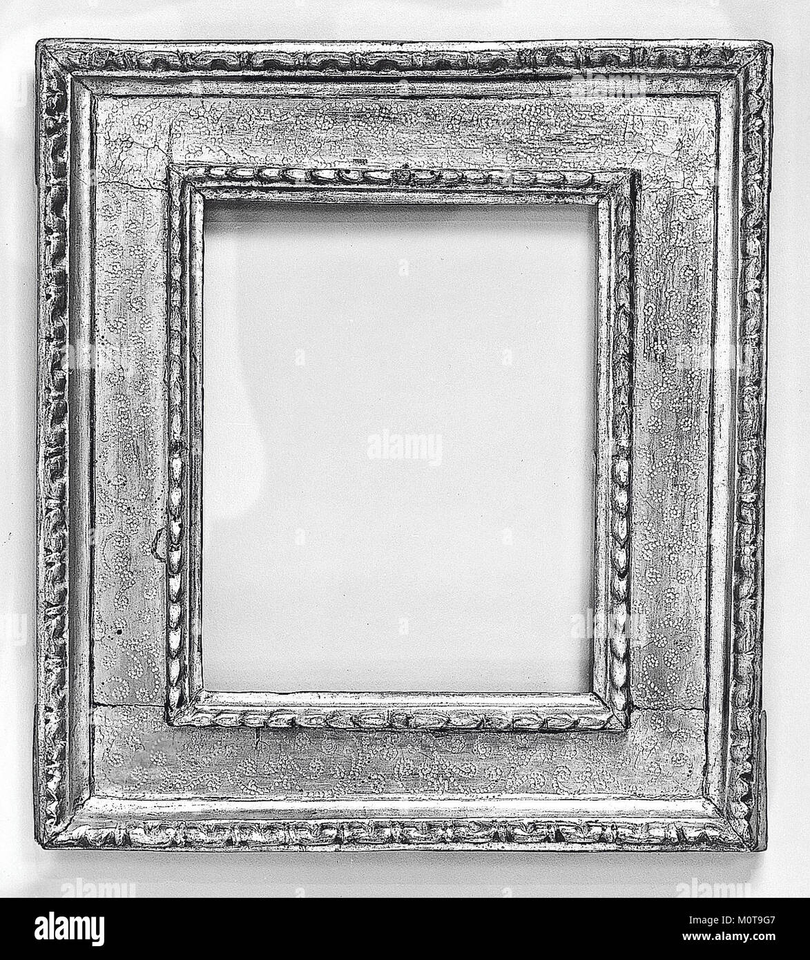 This Cassetta frame from The Metropolitan Museum of Art showcases ...